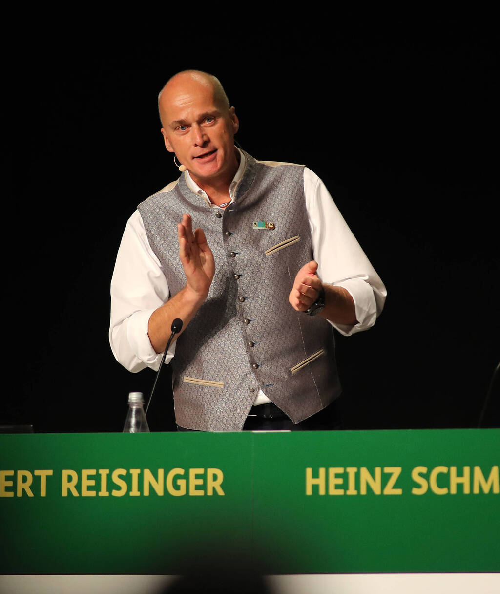 Reisinger erklärt die Konsolidierung - und warum er nicht zu Ismaik fliegt