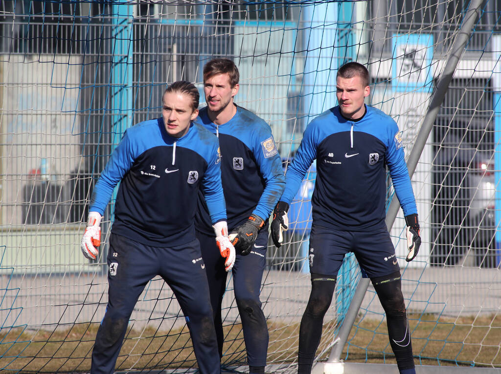 Hiller & Co.: Die große db24-Saison-Einzelkritik der Torhüter