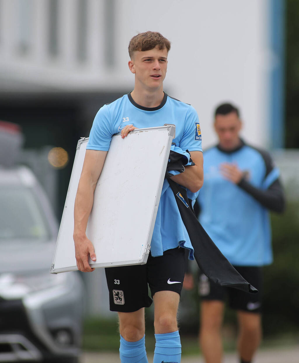 Löwen-U21: Bell wechselt zum FC Augsburg 2, Wach zu TeBe Berlin - zwei ...