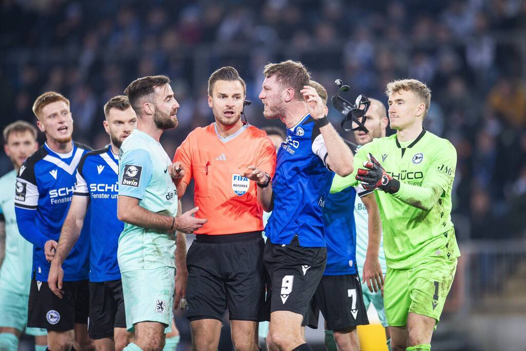 Die Rafati-Analyse: 1860 hätte beim Stand von 0:0 Elfmeter bekommen müssen
